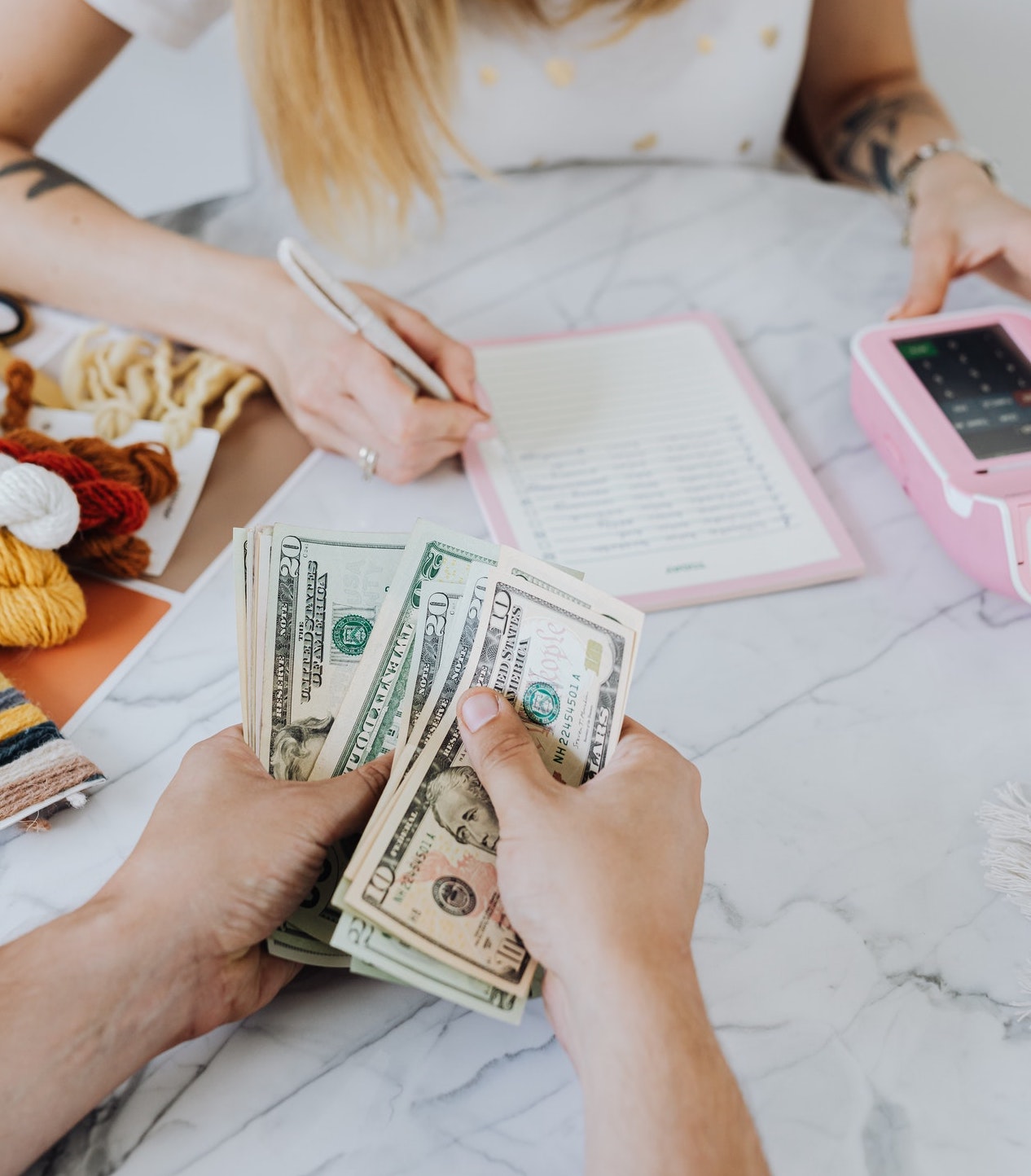 8 Ways To Find and Win College Scholarships - Classrooms